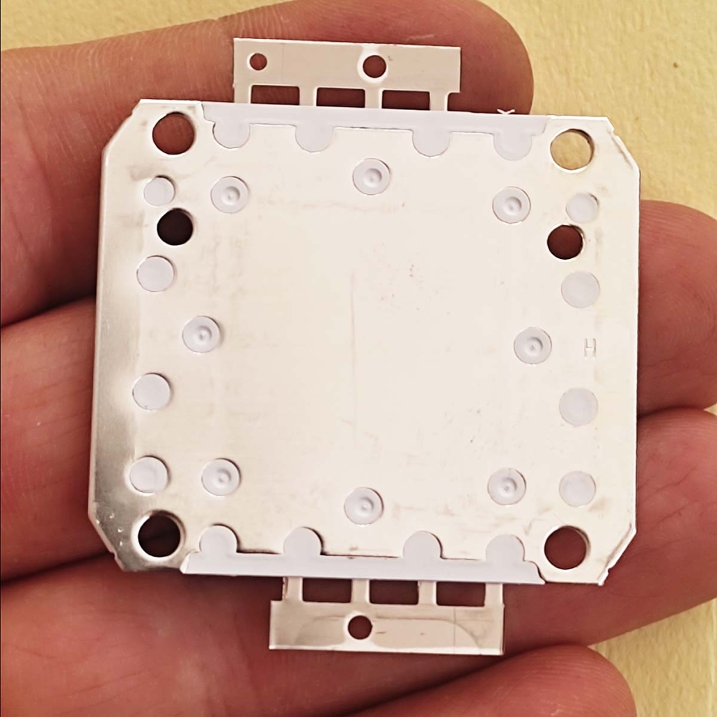 چیپ پروژکتور 100 وات مدل 30V36V – مهرپرتو